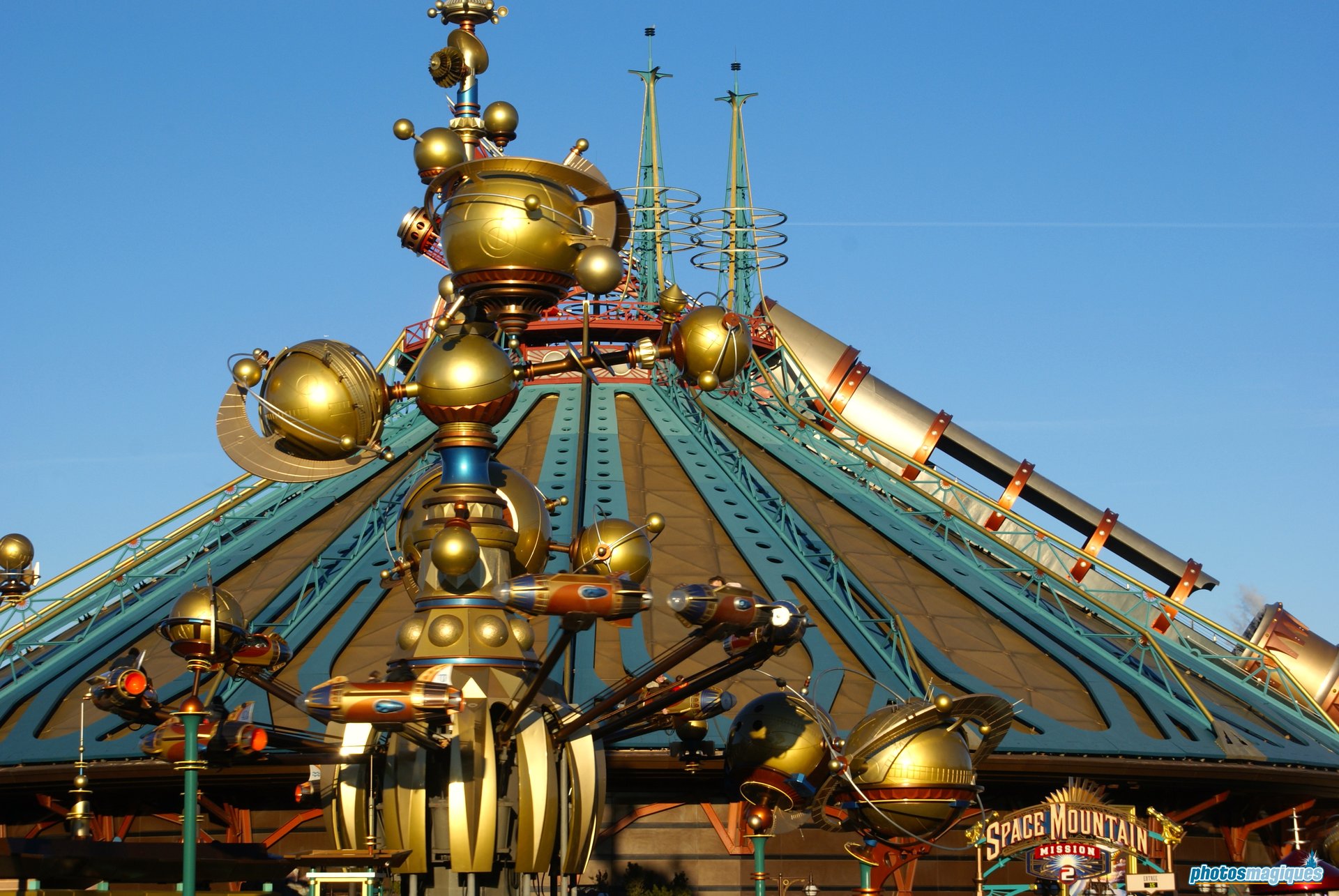 Orbitron: Machines Volantes – Photos Magiques