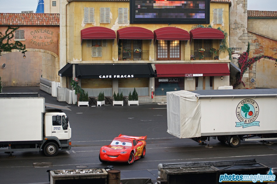 Moteurs… Action! Stunt Show Spectacular – Photos Magiques