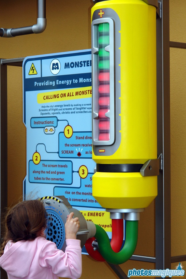 Monsters Inc. Scream Monitors – Photos Magiques