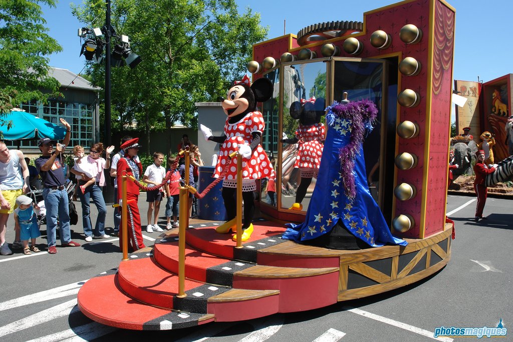 Disney Cinema Parade – Photos Magiques